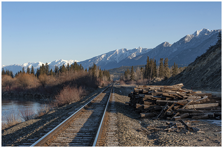 Walking the Rails/Women’s Day – Palliser Pass